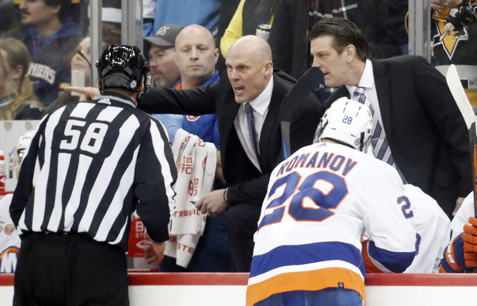 Islanders Announce Doug Houda Won’t Return - NewsBreak
