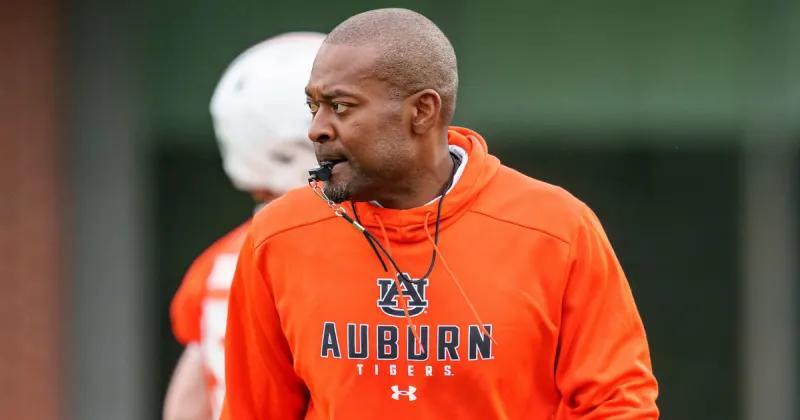 Alabama to hire former Auburn OC Derrick Nix as new receivers coach ...