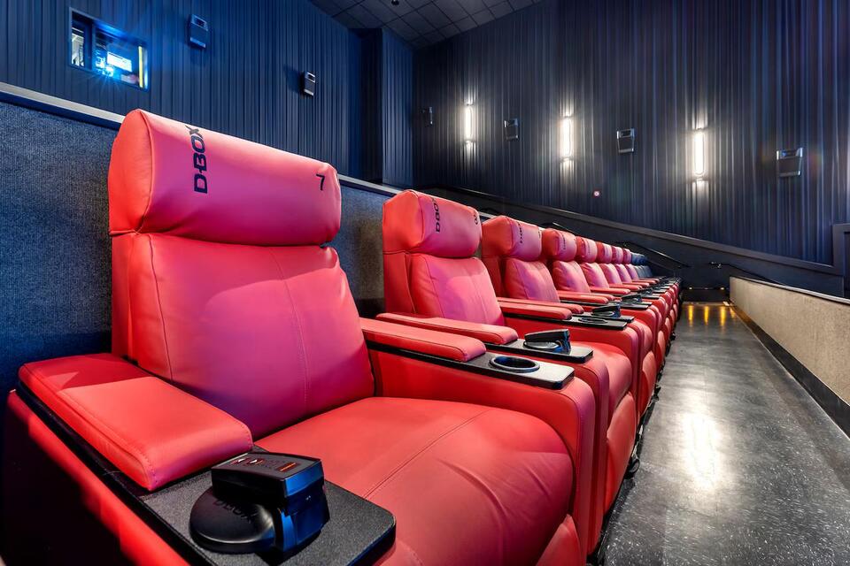 Are these pricey, new-to-Huntsville movie theater seats worth it ...