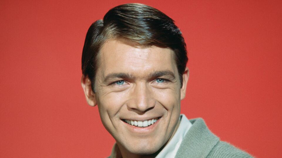 The Tragic Death of Chad Everett, Star of TV's "Medical Center" - NewsBreak