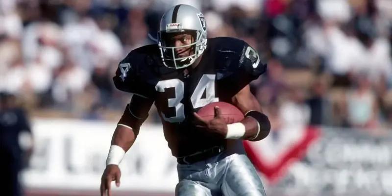 Raiders Legend Bo Jackson Announces Concerning Health Struggle After ...