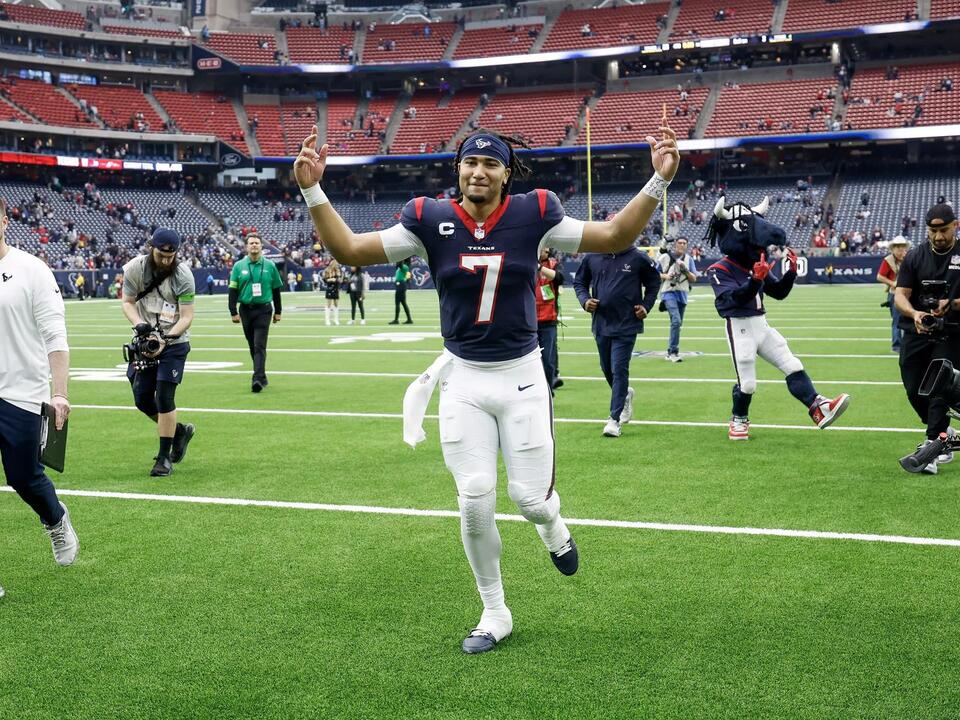 Texans Insider Aaron Wilson Talks Sweeping Titans, Preparation for Colts