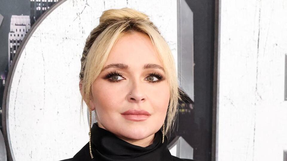 Child Star Reveals Oscar Winner Exposed Himself to Her Age 19 - NewsBreak