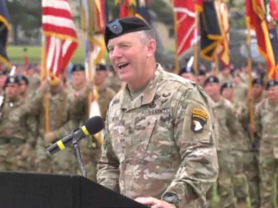 Major General JP McGee relinquishes command of 101st Airborne Division ...