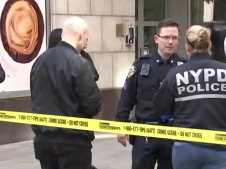 Cops open fire at optical store in Chelsea, killing armed suspect: NYPD