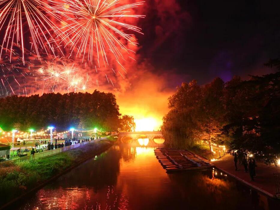 Fireworks at Cambridge University Trinity May Ball to celebrate end of ...