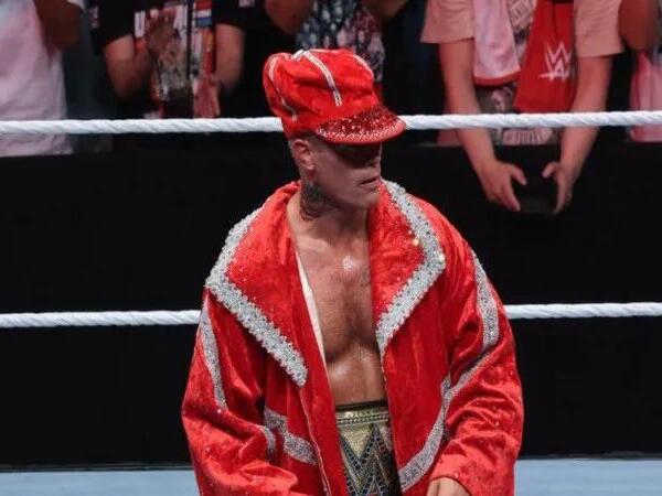 Cody Rhodes Gifted His Father Dusty Rhodes’ Robe At WWE Live Event In Japan
