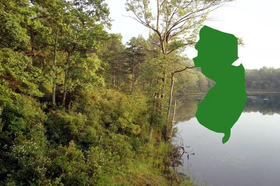 The Prettiest Lake in New Jersey Is An Amazing Sight To See - NewsBreak