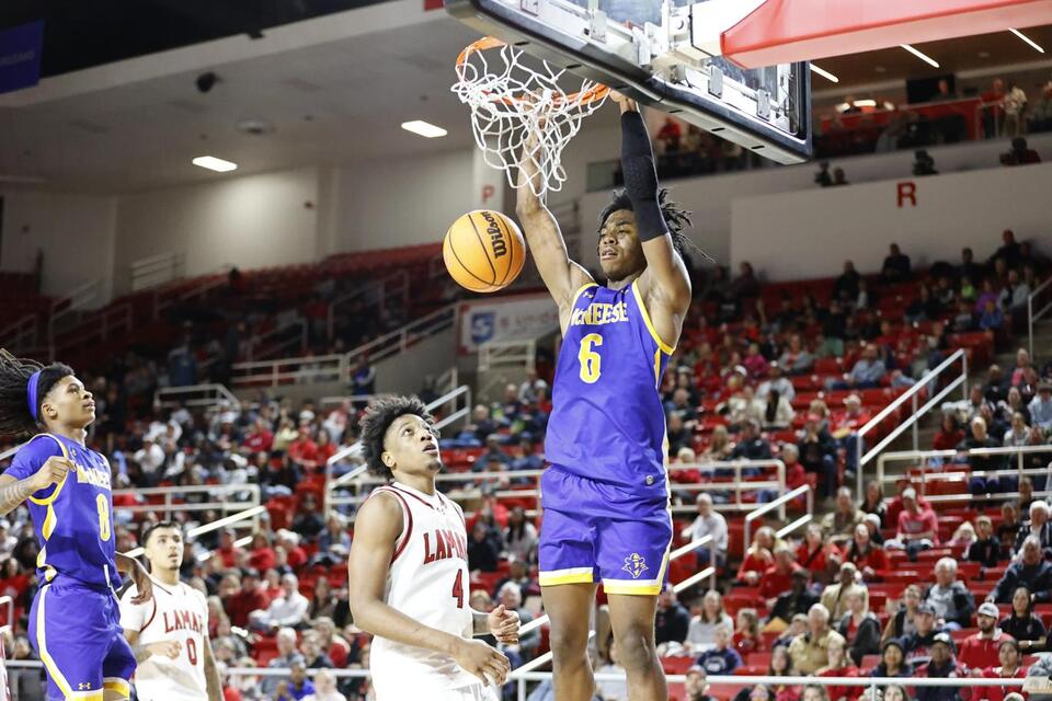 Big shots lead to big win - NewsBreak