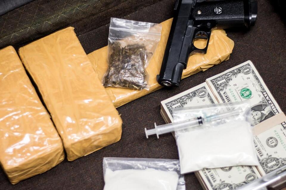 $1.6 Million, Guns, and Narcotics Found at Oregon Zoo, Police Say ...