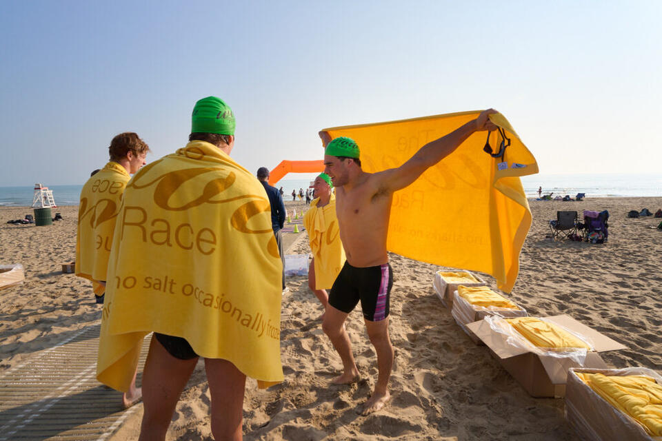 Better weather allows open-water charity race to return to Wilmette ...