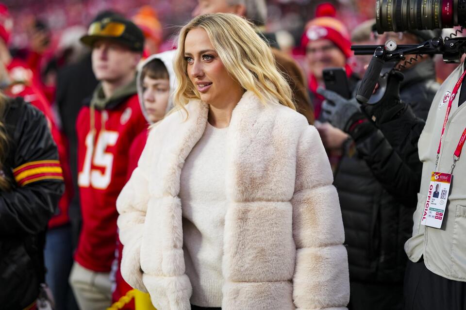 Brittany Mahomes and NFL 'WAGs' take over SI Swimsuit cover ahead of ...