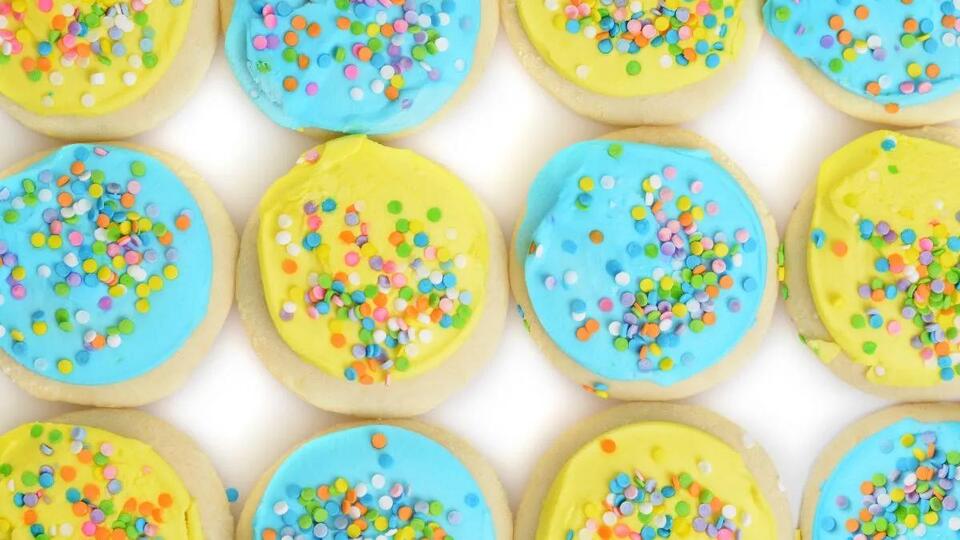 Wood Found in Cookies! 12,000 Packs of Frosted Favorite Treats Recalled ...