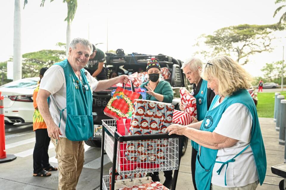 Maui Health employees support 30 families through annual Adopt-A-Family ...