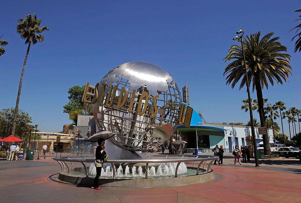 Universal Studios celebrates 60th anniversary of backlot tram tours ...