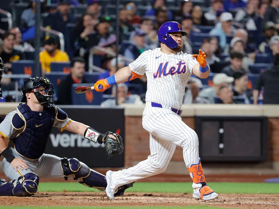 DJ Stewart delivers in huge pinch-hit spot for Mets after Carlos ...