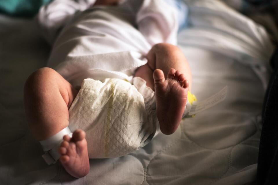 Baby Announcement Goes Viral After Commenters Expose the Messiest ...