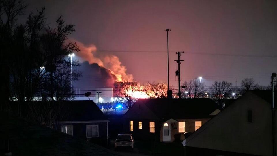 UPDATE: No injuries reported as huge fire erupts at Fuyao Plant in ...