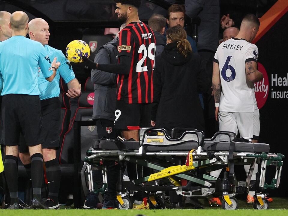 Tom Lockyer collapses: Luton captain 'responsive' after cardiac arrest ...