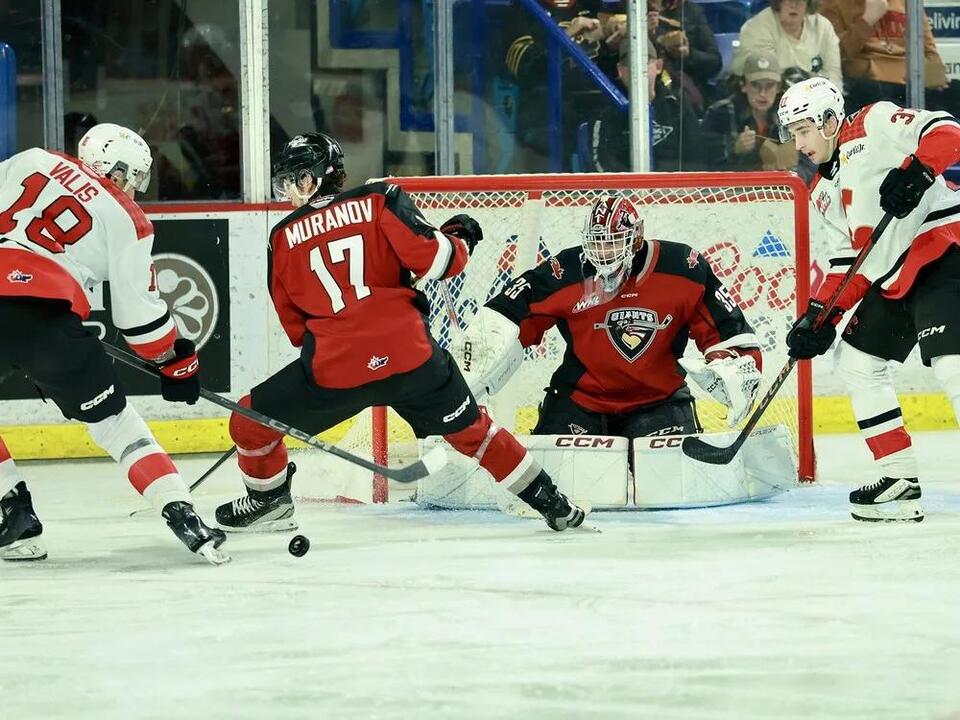 Vancouver Giants’ Burke Hood: 17-Year-Old Rookie Goalie Shines - NewsBreak