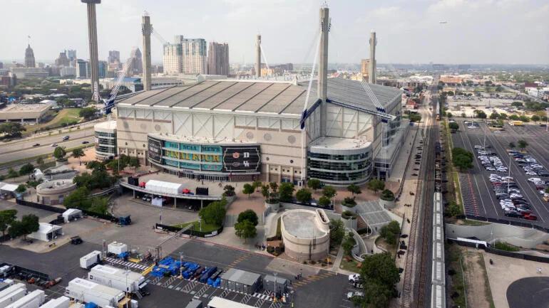 Last stand for the Alamodome? Despite 'strong bones,' Final Four host ...