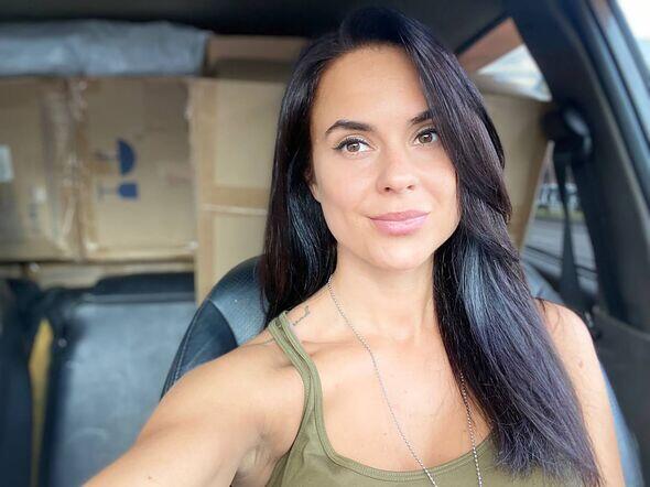 Vladimir Putin sends wreath to funeral of Kremlin reporter Anna ...