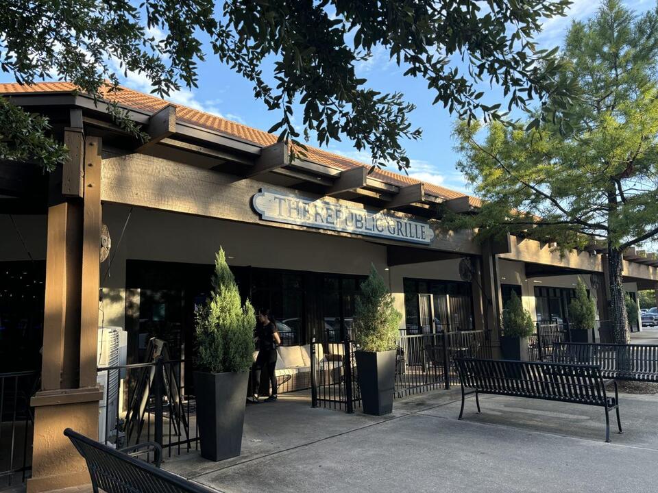 One Of The Woodlands’ Restaurant Standbys — The Republic Grille Remains ...