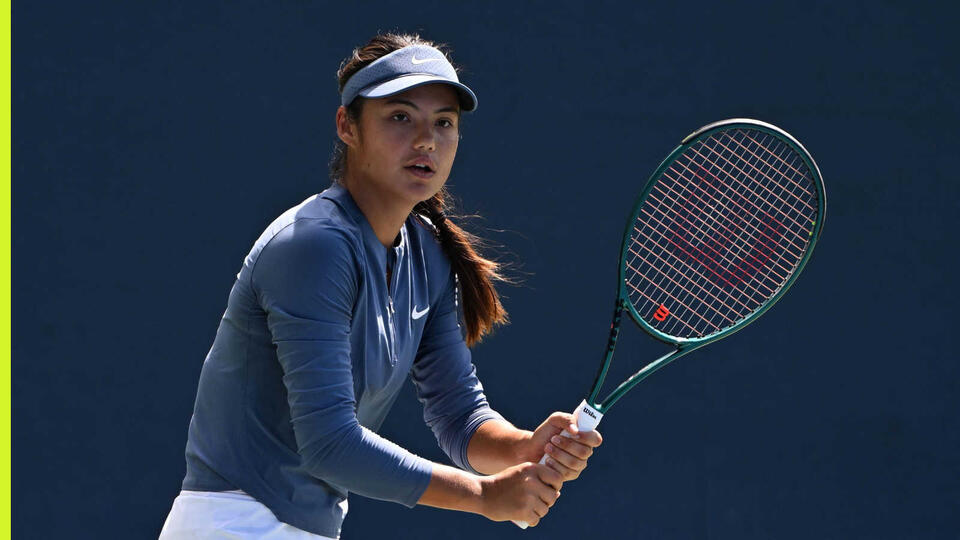 Emma Raducanu superfan ‘kicked out’ of Australian Open by police for ...