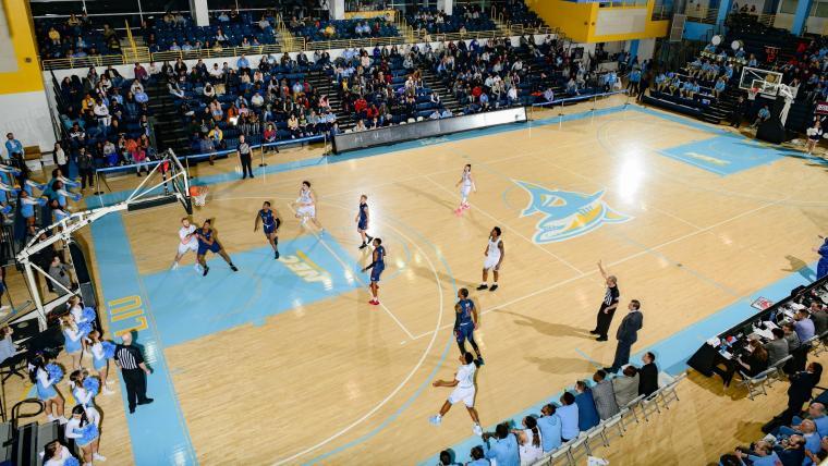 Fairleigh Dickinson basketball players got stuck in elevator, delaying ...