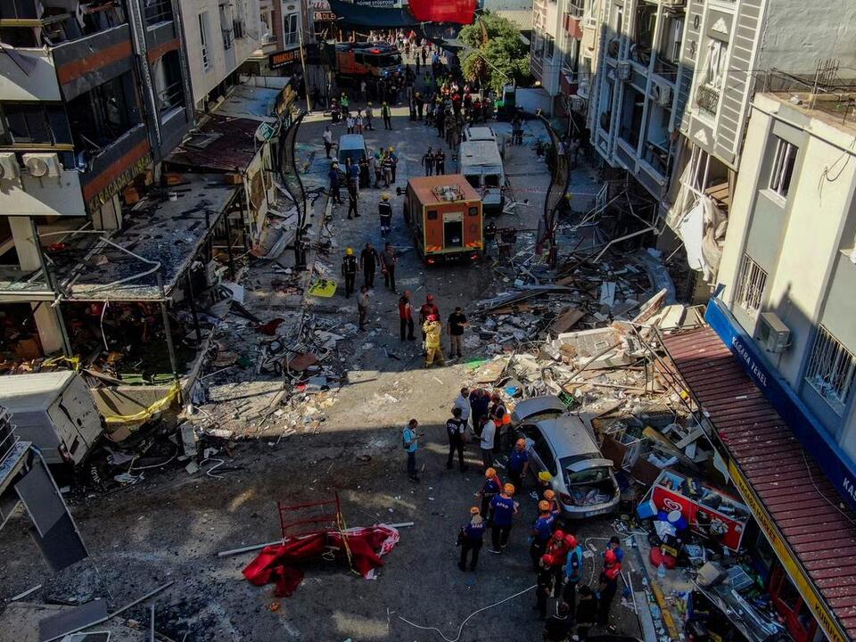 A propane tank explosion in western Turkey has killed 5 people and ...