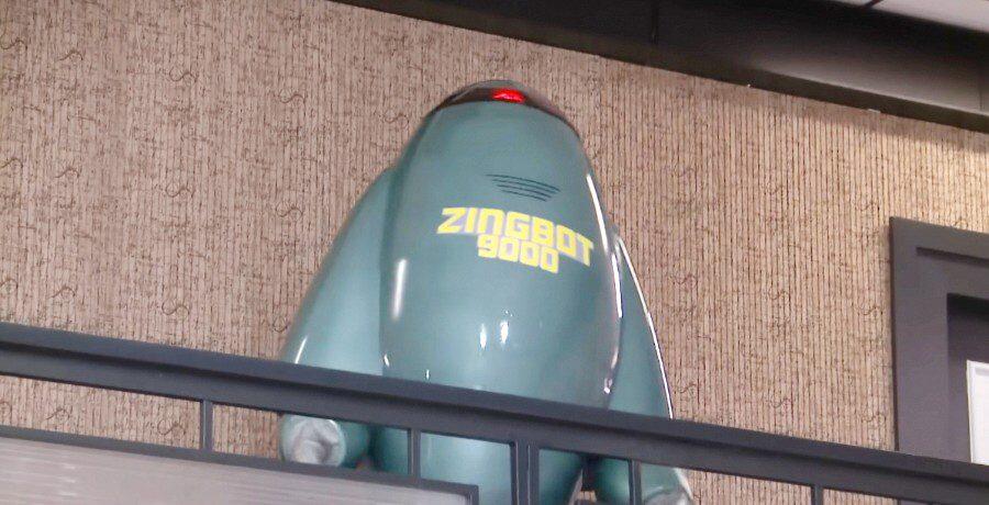 ‘BB27’ Zingbot Calls Out Vince & Morgan’s ‘Relationship’ - NewsBreak