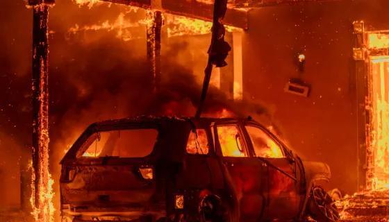 L.A. is Burning: 50 Photos of the Catastrophic Fires Across Southern ...