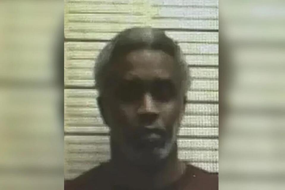 Diddy Prison Intake Photo Surfaces, He Now Works in Chapel Library ...