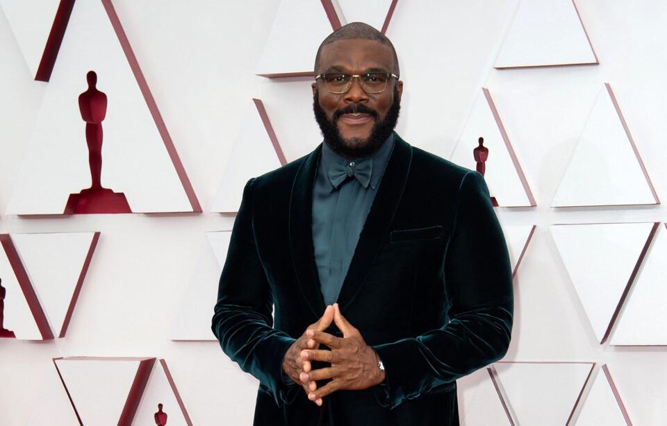 Tyler Perry trashed for telling Black women to get with men who earn ...