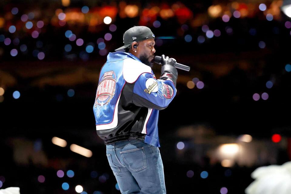 Kendrick Lamar Spotify streams jump after half time show - Only half a ...