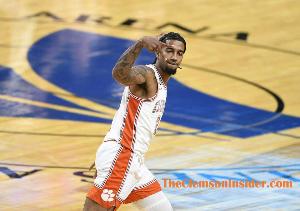 Hunter ‘Built’ for Those High-Pressure Moments - NewsBreak