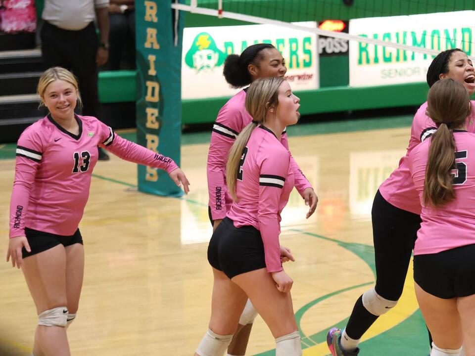 SENIOR SENDOFF: Lady Raiders erase two-set deficit against Lee County