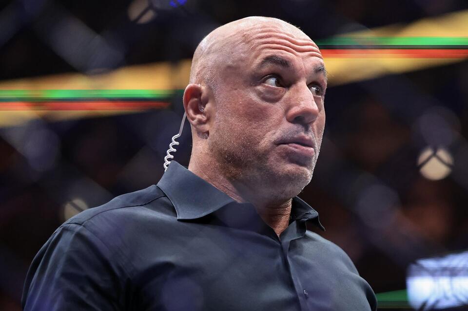 Is Joe Rogan Moving to CBS’ 60 Minutes? - NewsBreak