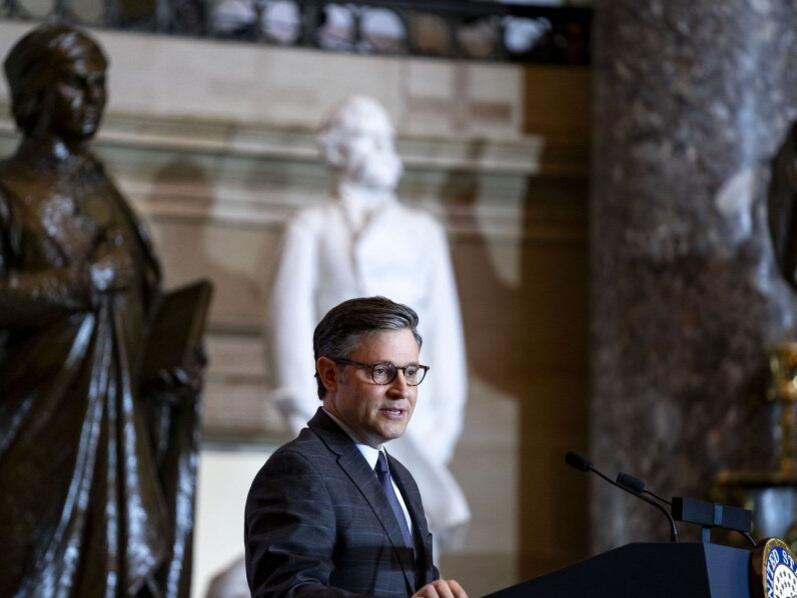 Civil rights leader Daisy Bates honored with statue at U.S. Capitol
