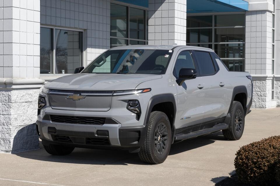 Chevy's Silverado EV Work Truck Is Now Available Nationwide - and Fleet ...