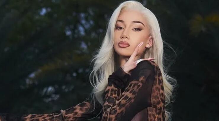 Bhad Bhabie’s Emotional Breakdown on SUV Ignites Fresh Abuse ...