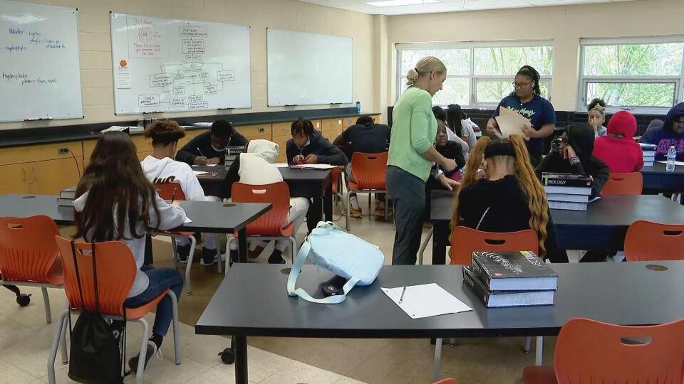 Operation Education: 10% jump in Benton Harbor high school graduation ...