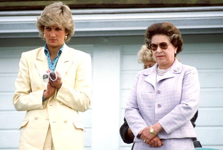 Princess Diana Said Queen Elizabeth's Unwritten New Year's Eve ...