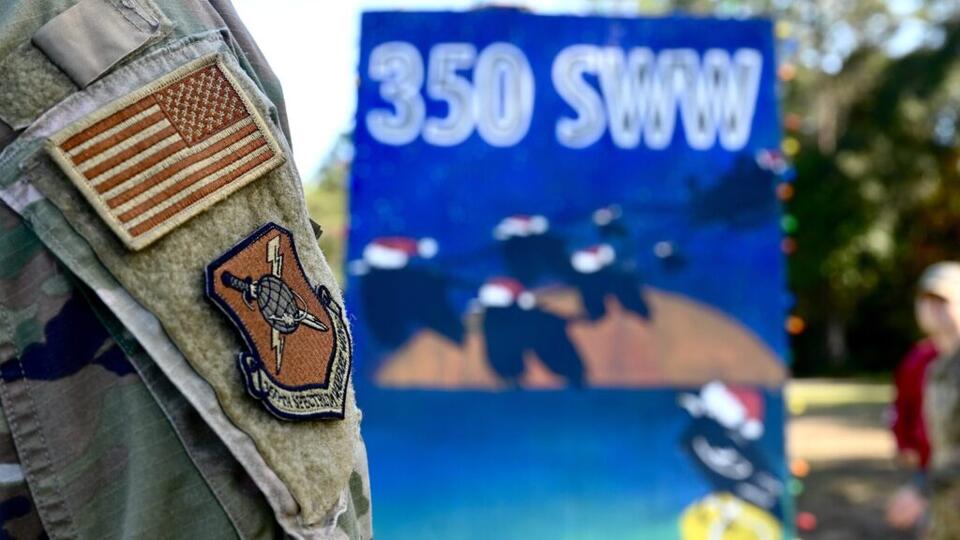 As EW proliferates, Air Force Spectrum Warfare Wing speeds organic ...