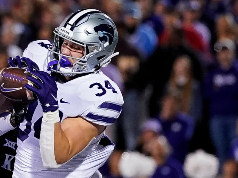 Chiefs host athletic K-State TE Ben Sinnott on visit ahead of 2024 NFL ...
