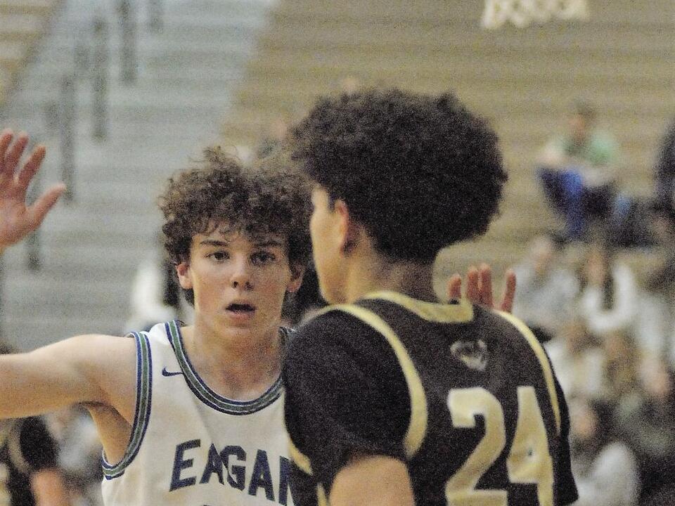 Basketball: North teams stay in first place