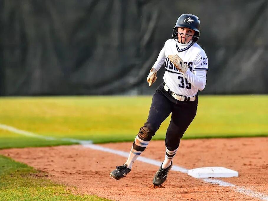 Helena posts big rally to defeat Brookwood