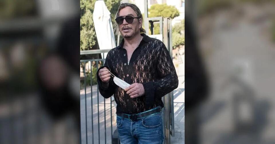 EXCLUSIVE: Mickey Rourke's Fall From Grace – Hollywood Wildman Living a ...