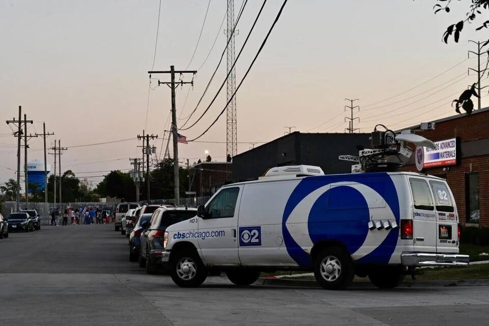 Broadview police say they're investigating feds over attack on CBS ...