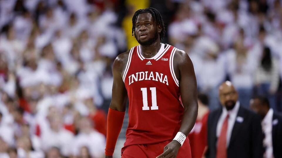 Indiana vs. UCLA odds, prediction, line: 2025 college basketball picks ...